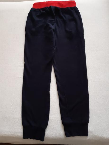 Kvalitné tenšie tepláky, 128 - 3,50 € od predávajúcej evkapetko | Bazár ...