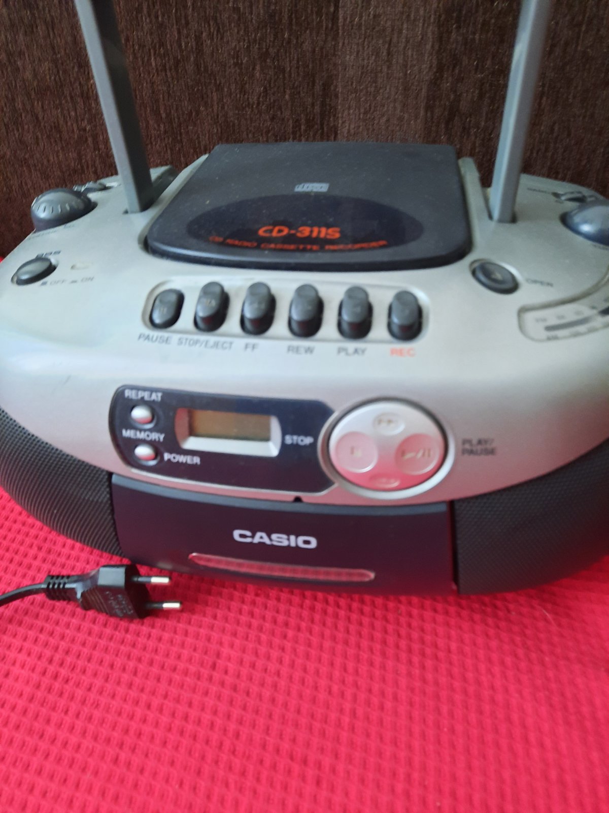 Radio cd prehravac casio, - 40 € od predávajúcej rimiso | Bazár - Modrý ...