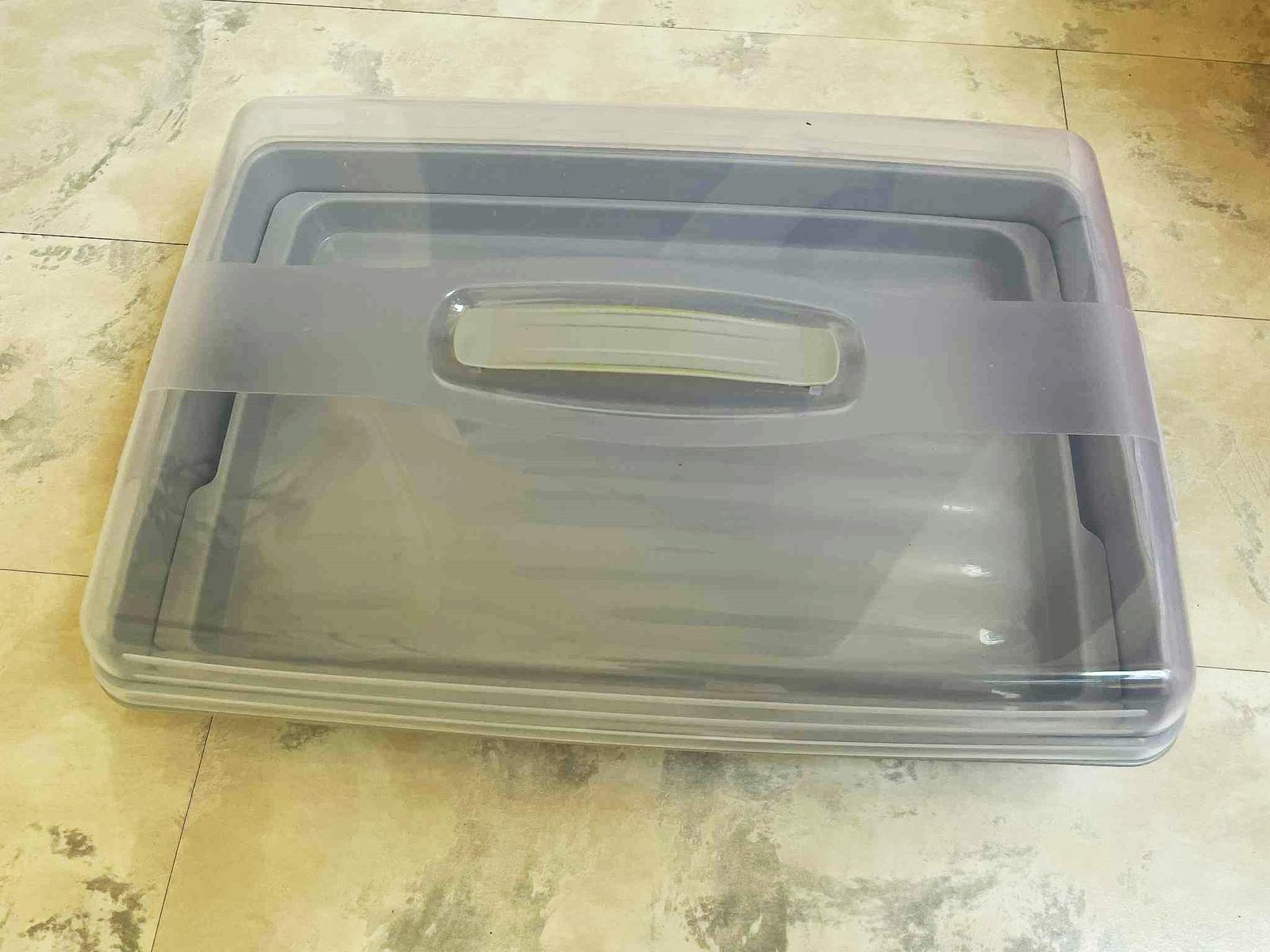 Veľký box na zákusky/chlebíčky, - 20 € od predávajúcej naniki | Bazár ...