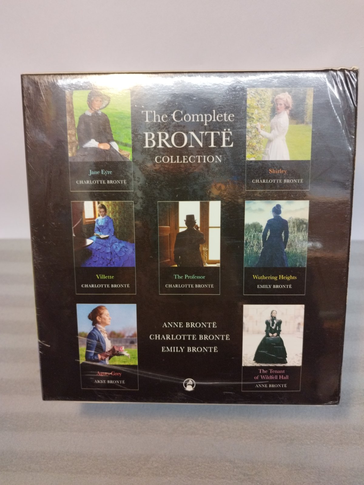The complete bronte collection, - 30 € od predávajúcej babatkoling | Bazár - Modrý koník